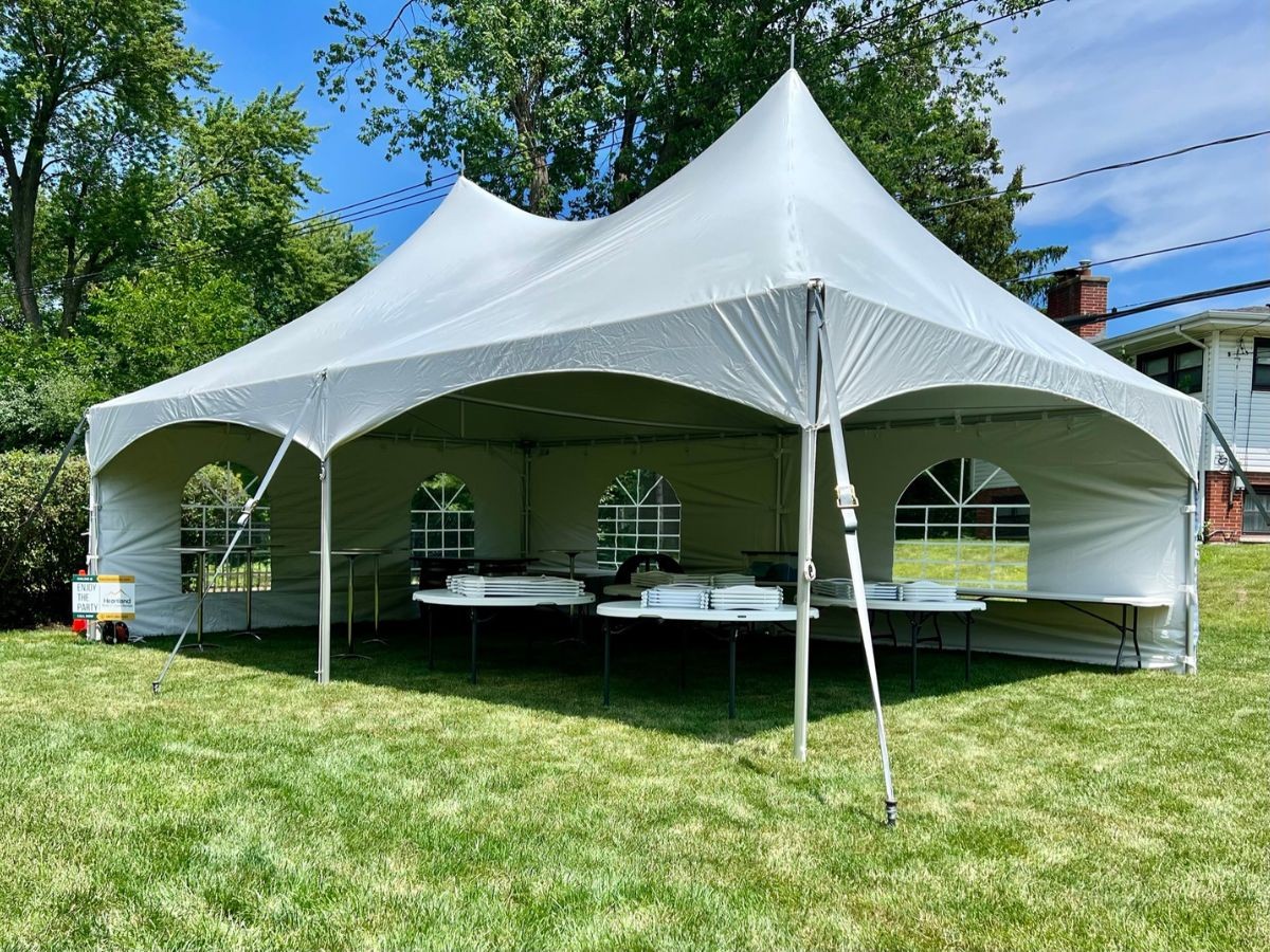 20×30 Tent Package – Round Tables – Heartland Tents & Event Rentals